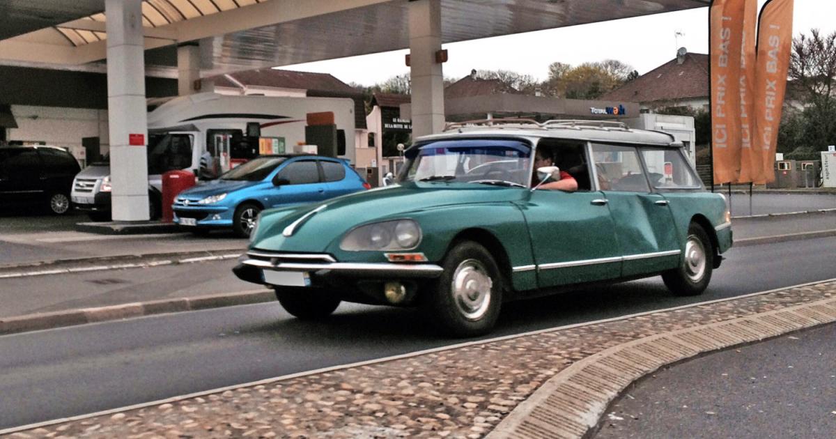 Citroën DS Break, une voiture de collection proposée par Jérôme T.
