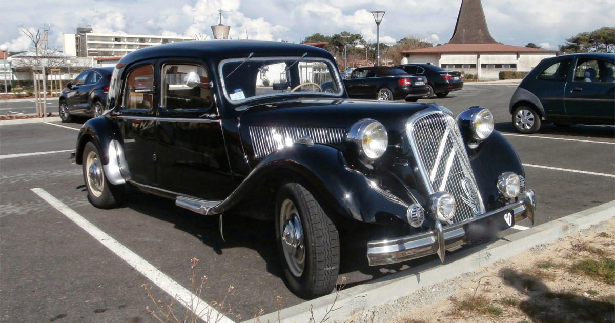 Citroën Traction, une voiture de collection proposée par Martine B.