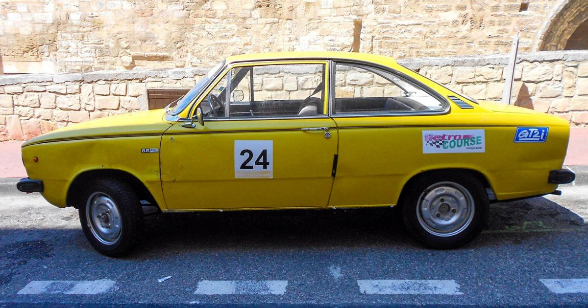 Daf 66 Super Luxe, une voiture de collection proposée par Stéphane Ba.