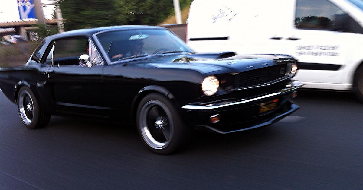 Ford Mustang, une voiture de collection proposée par Antoine F.