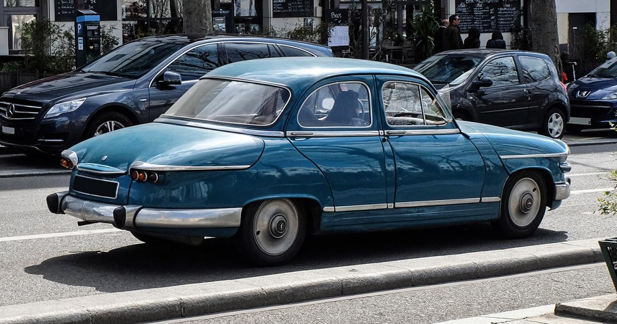 Panhard PL17, une voiture de collection proposée par Chris