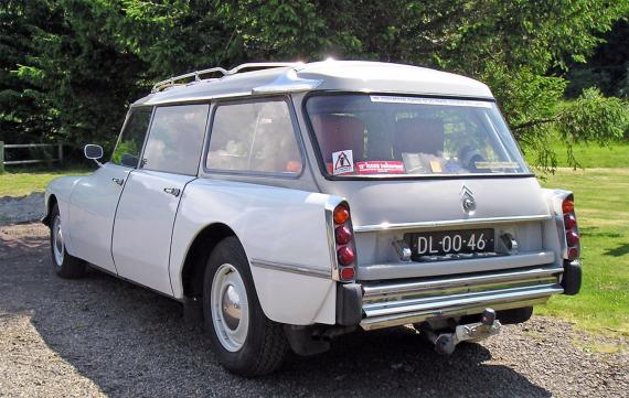 Citroën DS Break, une voiture de collection proposée par Mario H.