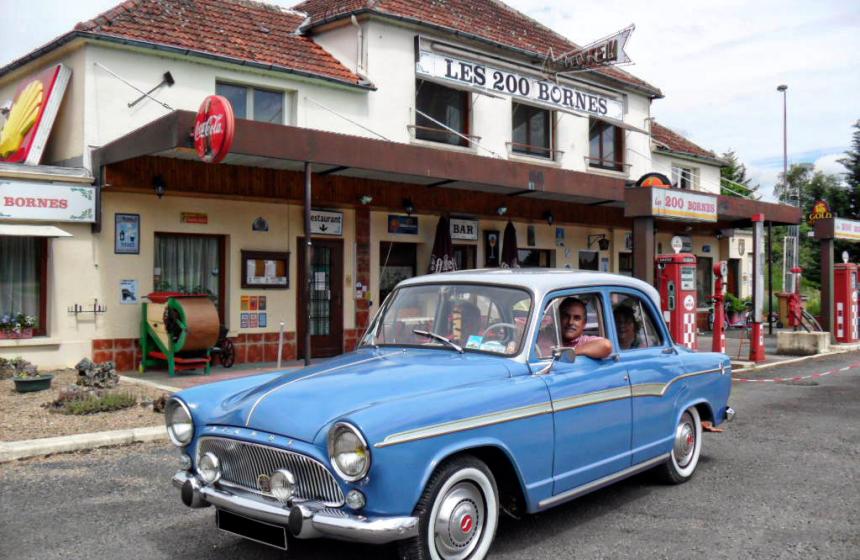 Simca Aronde P60 Élysée de 1969, une voiture de collection proposée par Fernand de B.